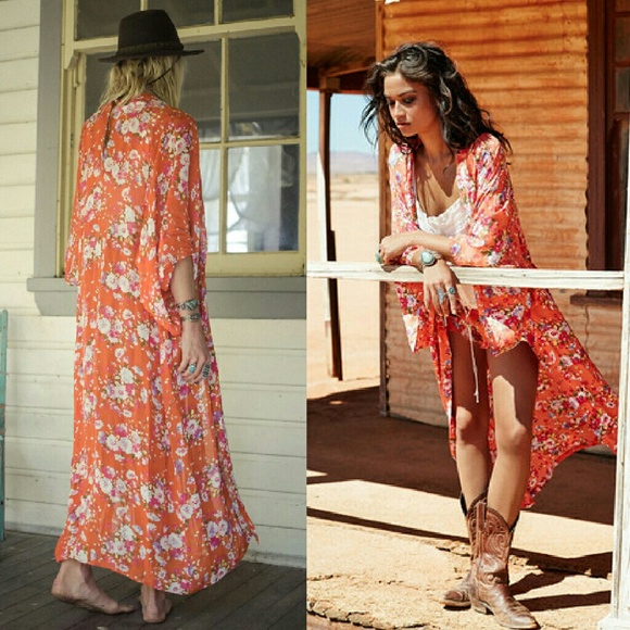 Spell | Intimates & Sleepwear | New Spell Designs Revolver Kimono ...